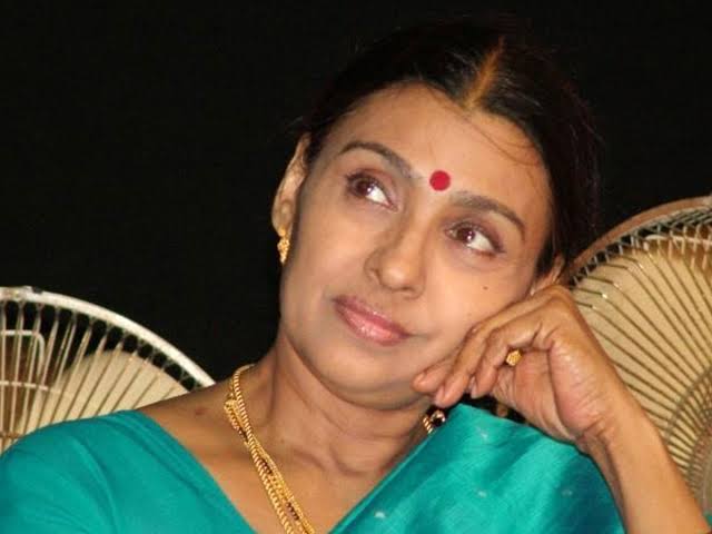 సాత్వికాభినయం తనకు ఆభరణం... సుజాత... - TheBetterAndhra