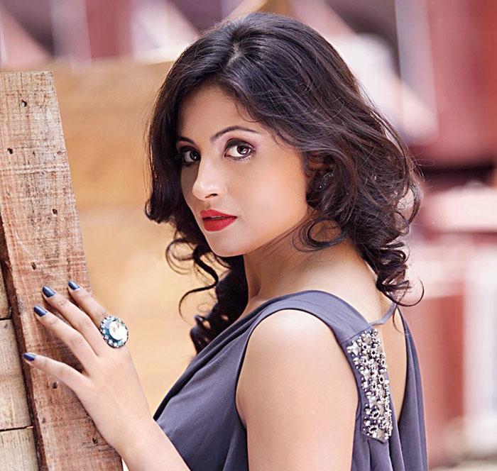 Auroshikha Dey plays challenging role in Chatrapathi remake